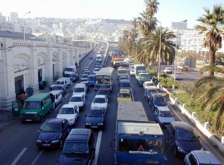 Embouteillages à Alger : les explications du chef de la sûreté de ...