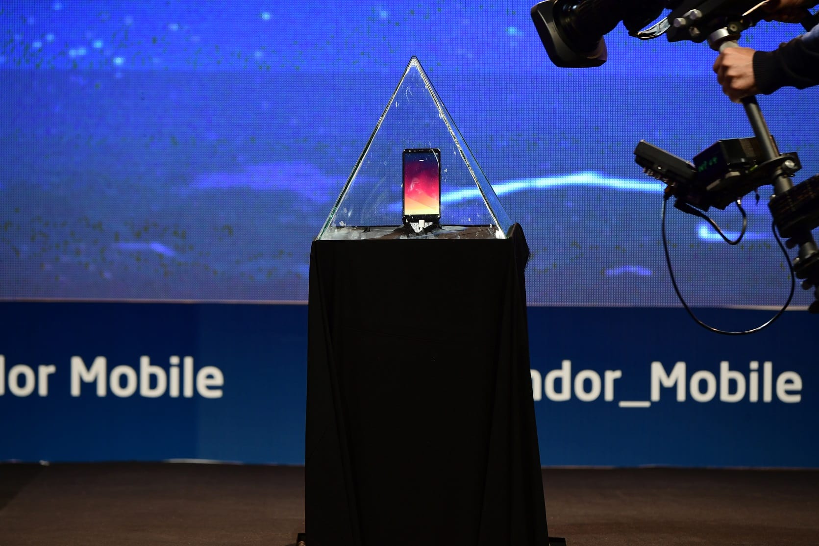 Le nouveau smartphone de Condor lancé à Alger - TSA