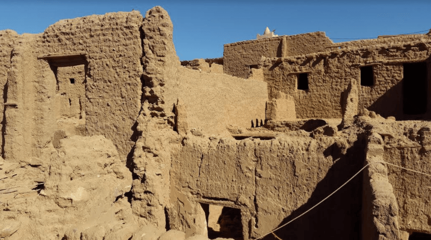 REPORTAGE - Les vieux ksours de la Saoura tombent en ruine — TSA