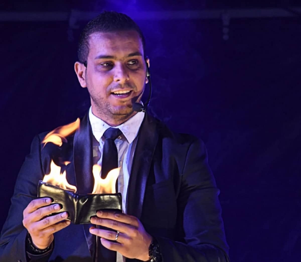 Rencontre avec Ibrahim El Kebir, magicien et humoriste franco-algérien