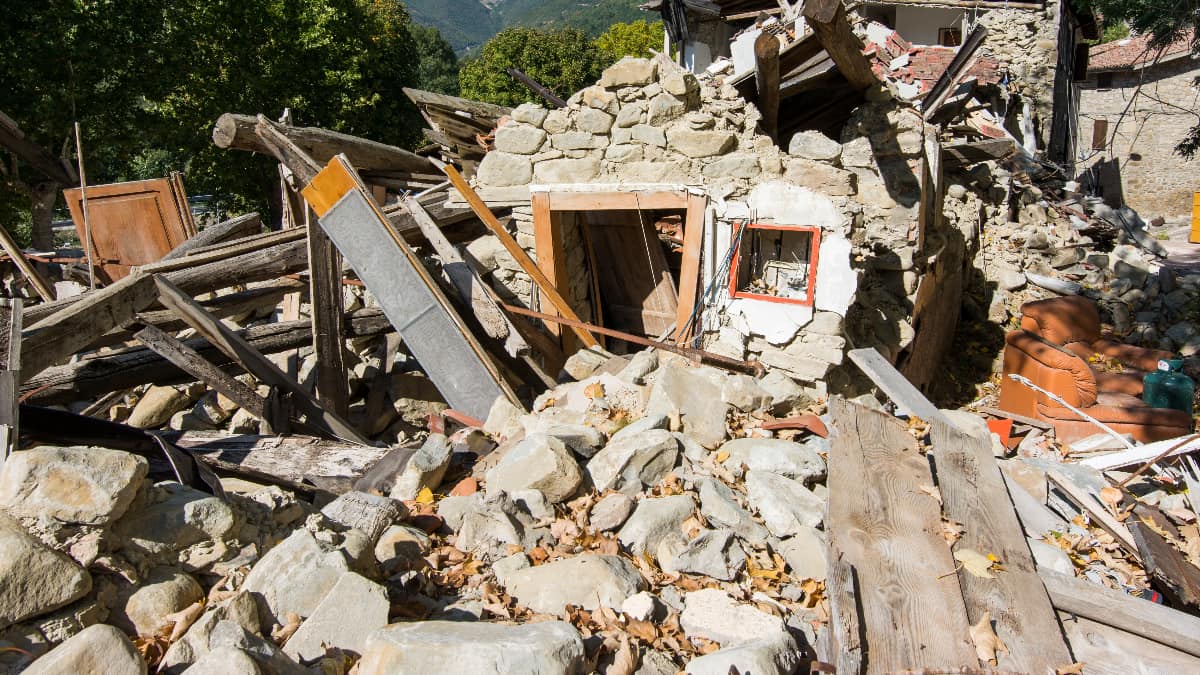 Séisme au Maroc : dans les villages dévastés, l'aide internationale se fait attendre