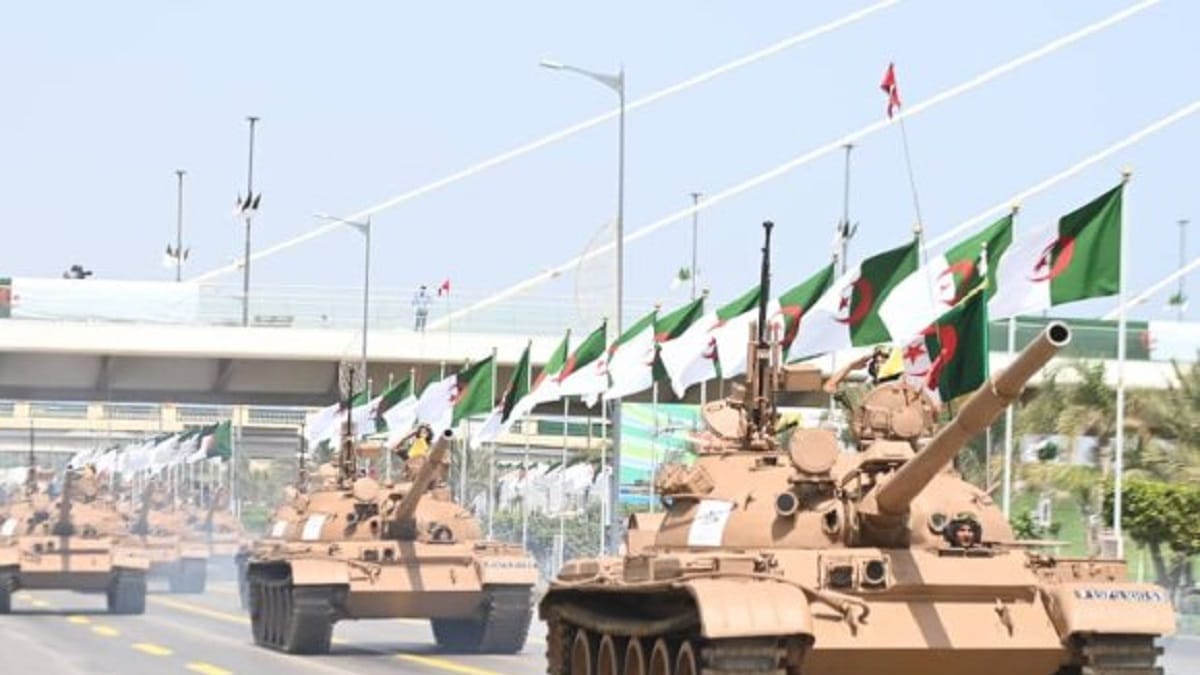 1er novembre 1954 : l’Algérie prépare un défilé militaire grandiose en ...
