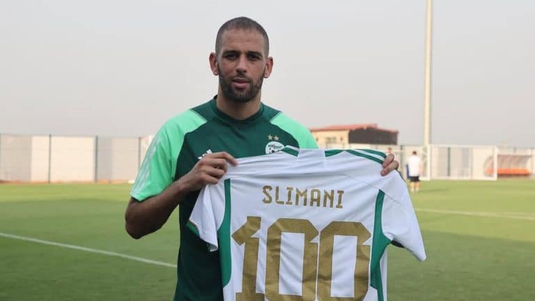 Non, Islam Slimani n'a pas demandé à revenir en équipe d'Algérie